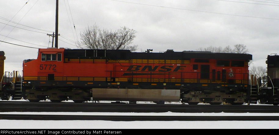 BNSF 5772